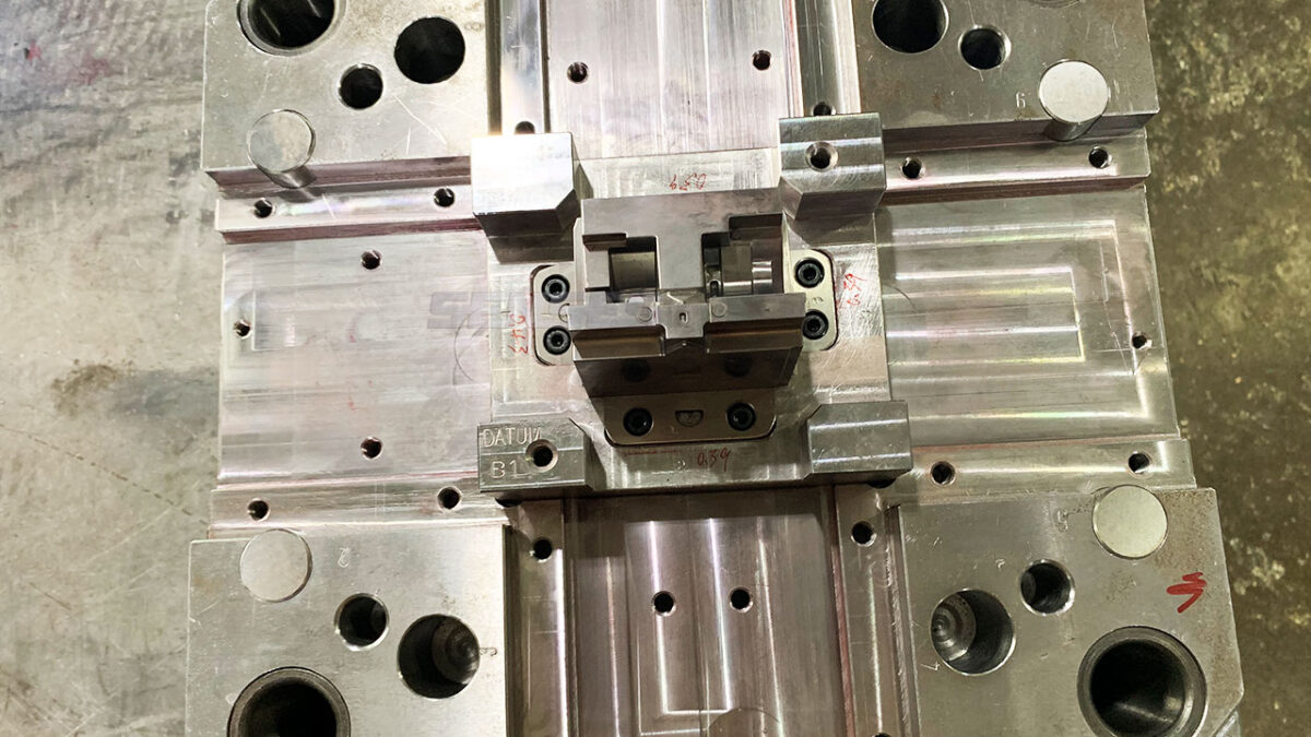Soft vs. Hard Tooling in Injection Molding: A Comparative Analysis